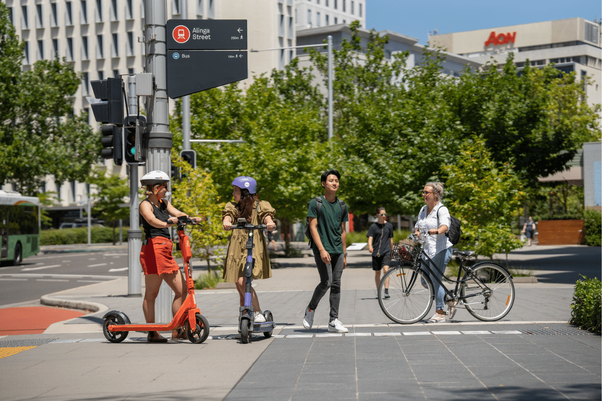 Work underway on protected bike lane into Canberra CBD | Bicycle Network