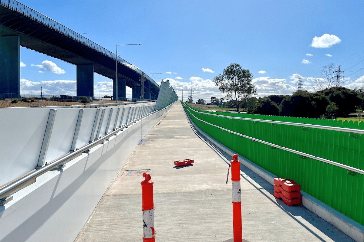 Trail along West Gate Freeway reopened | Bicycle Network