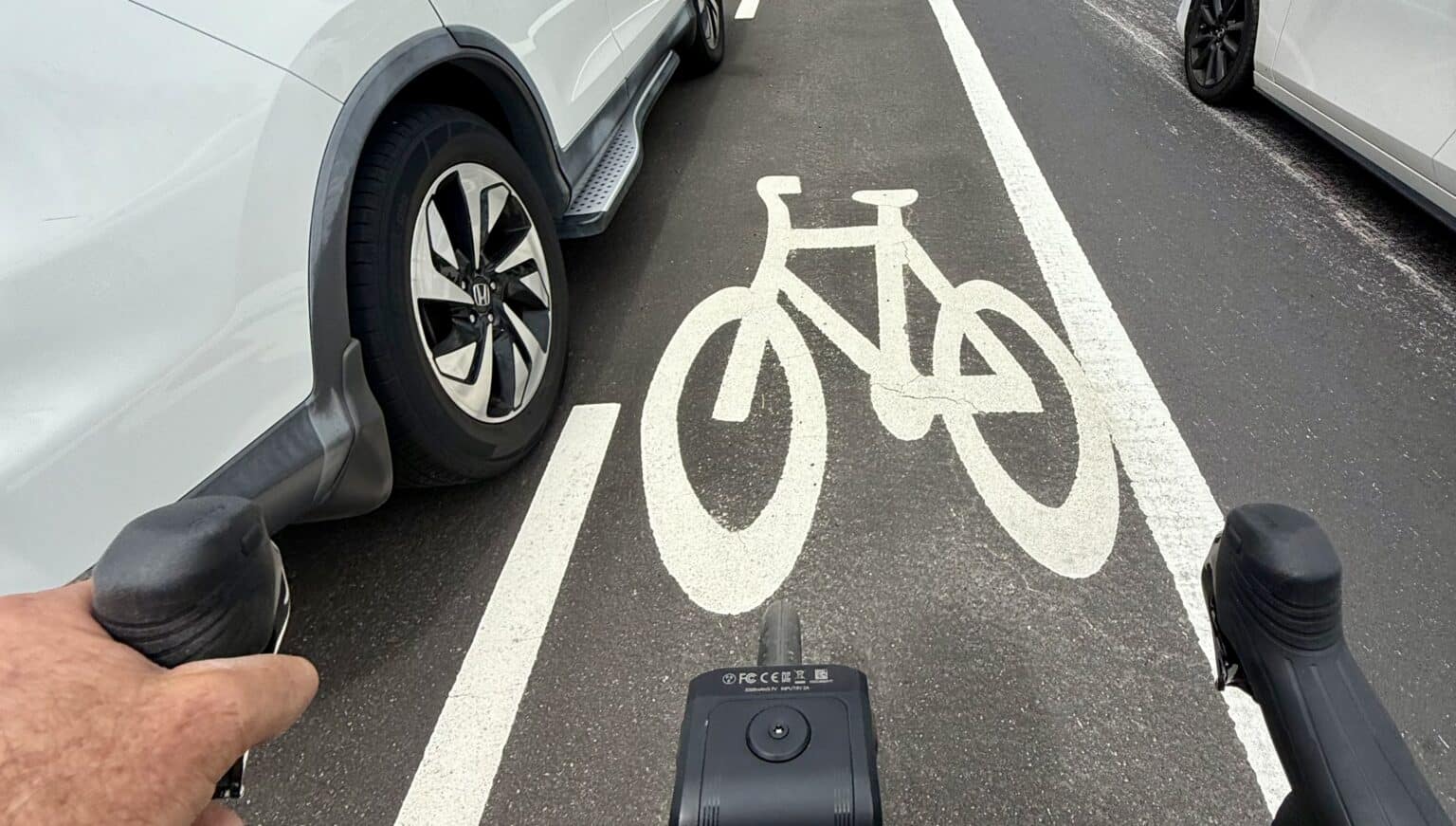 US study examines protected versus painted bike lanes | Bicycle Network