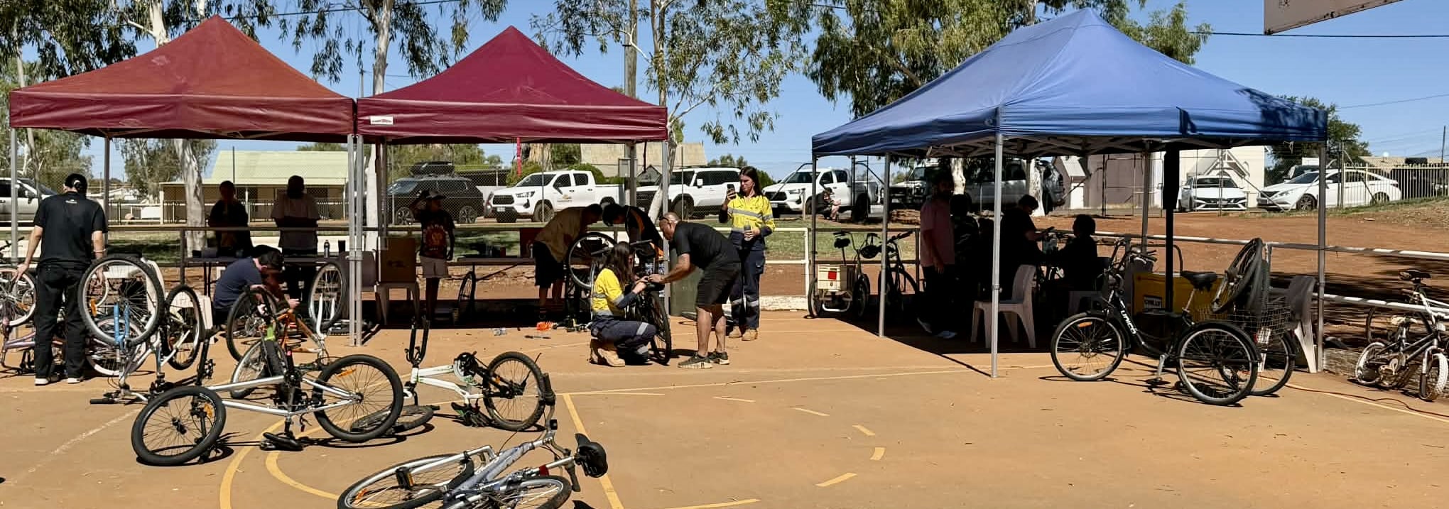 WA: Meekatharra kids ride to school thanks to donated bikes | Bicycle ...